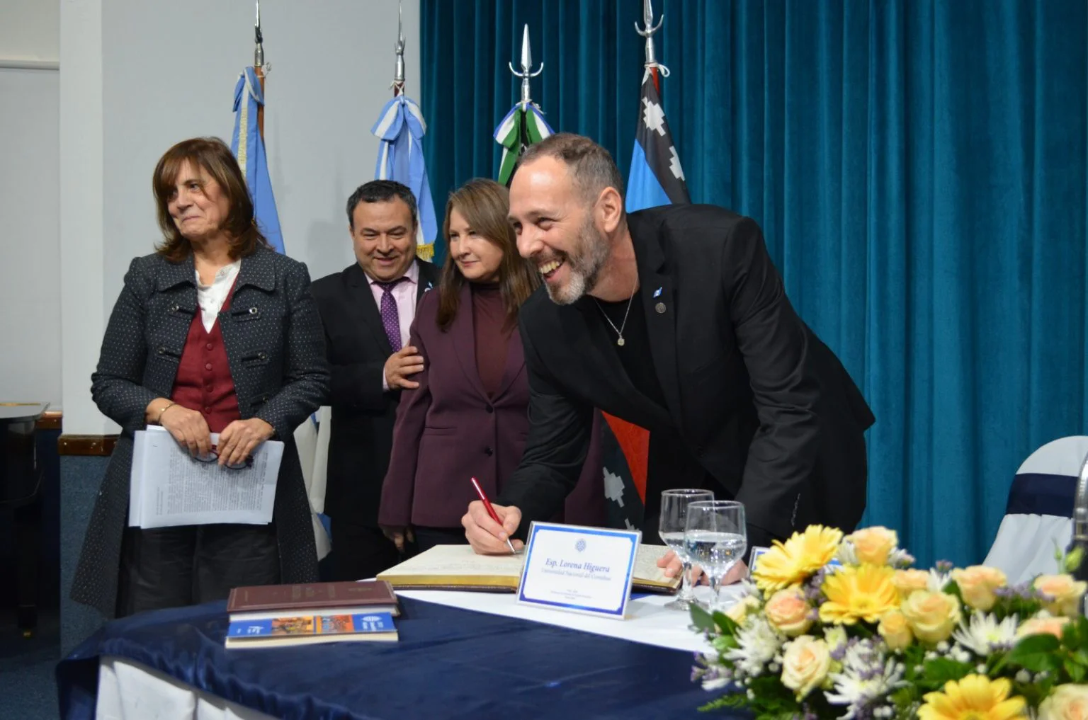 Lopes asumió como rector de la UNCo y llamó a la unidad